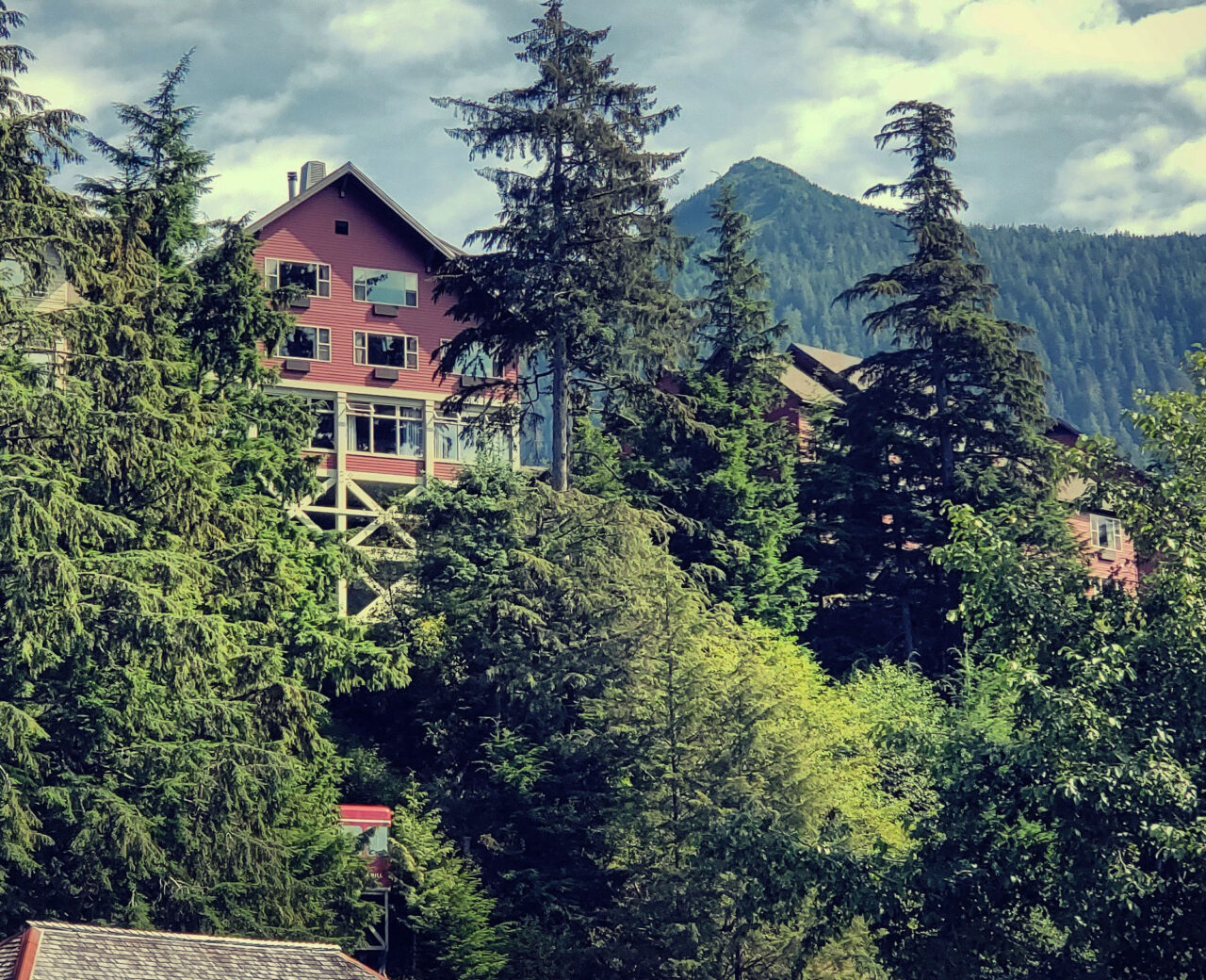 Lodging | Lodge, Cape Fox, restaurant, cafe, Alaska native culture ...